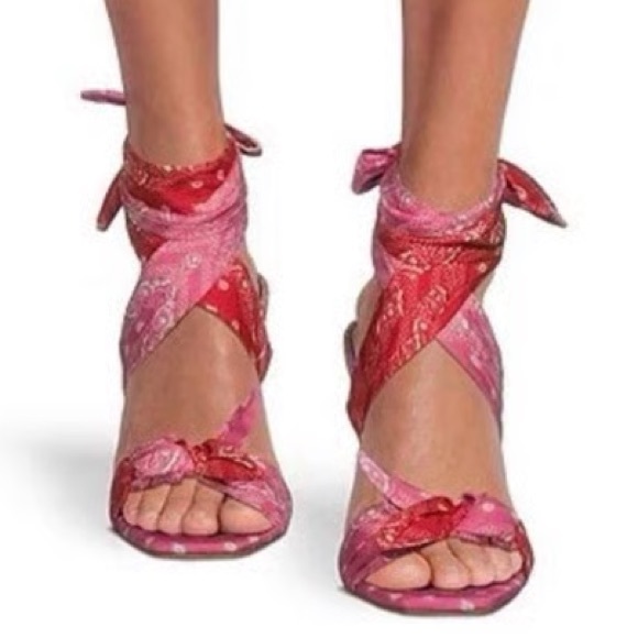 Gianni Bini | Shoes | Gianni Bini Dannijo Misch Bandanacolorblock Print ...